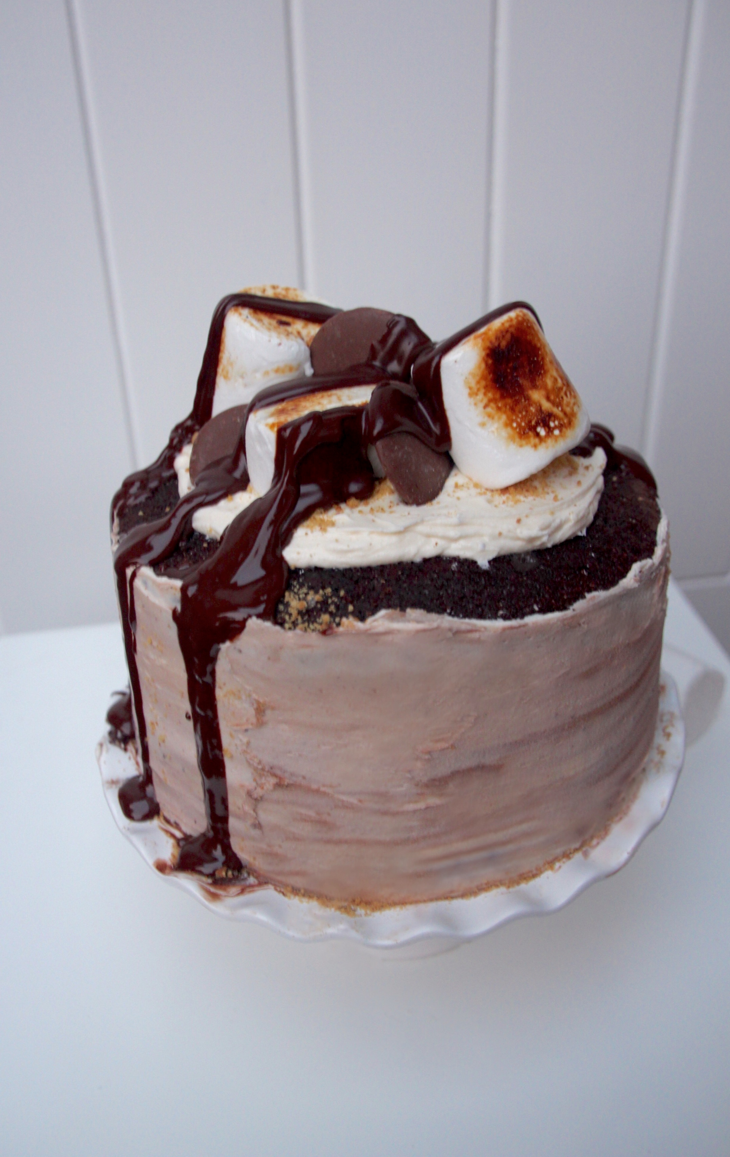 S’mores cake